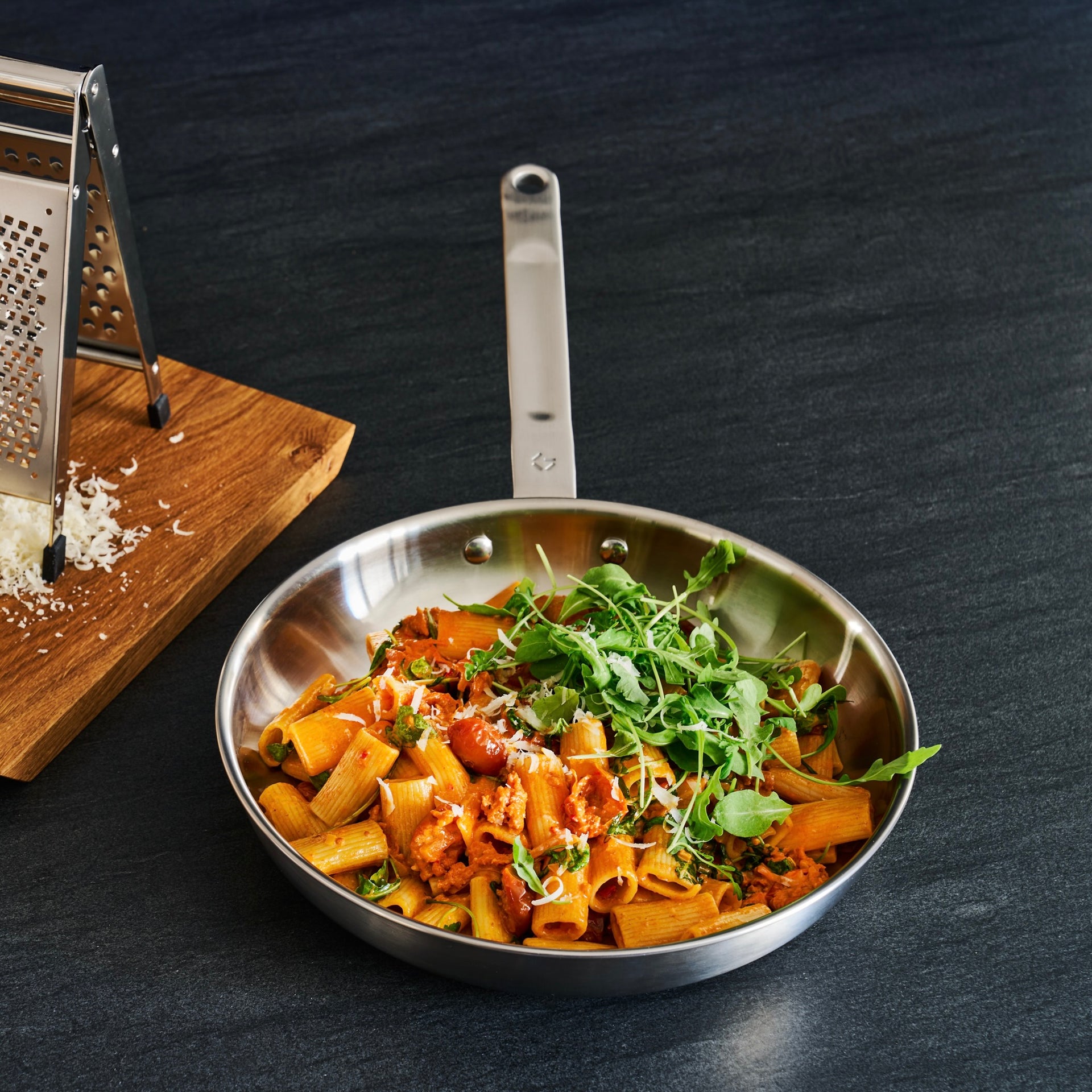 Køb gryder og pander i professionel kvalitet | Gastrotools.dk →
